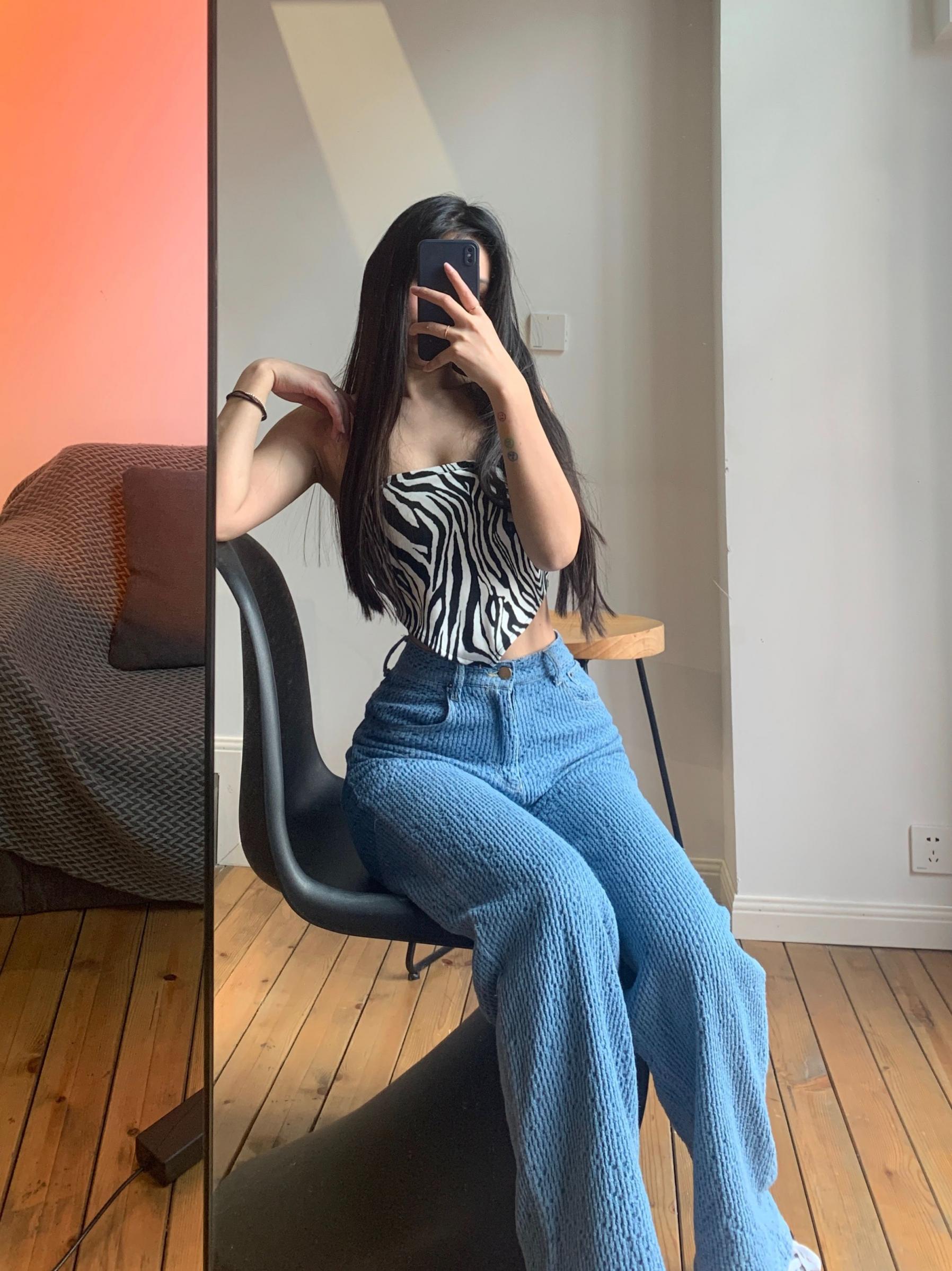 [寫真] 美女同学媚态极致[33P] - 新時代的我們 | 草榴社區 - t66y.com